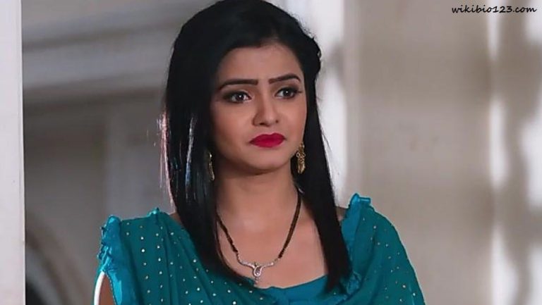 Simran Sharma wiki Bio Age Figure size Height HD Images Wallpapers ...