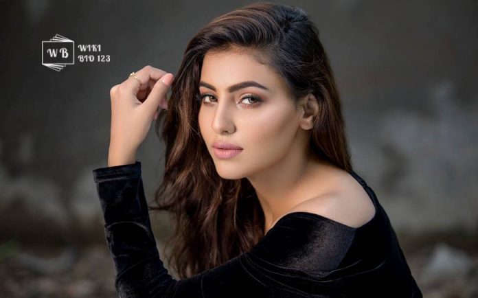 Ginni Kapoor Wiki Bio Age Figure Size Height Affair HD Images Wallpapers