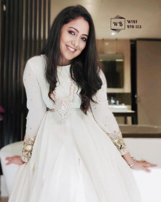 Harshdeep Kaur Wiki Bio Age Figure Size Height Weight Affair HD Images ...